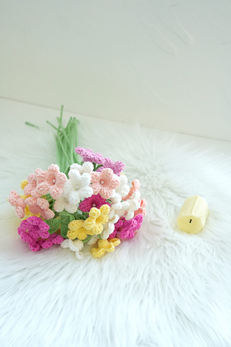 Ravelry: Crochet Creeping Woodsorrel Flower pattern by Loopara Crochet