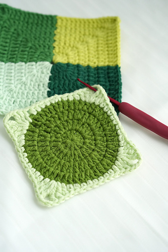Ravelry: Crochet Circle Granny Square pattern by Loopara Crochet