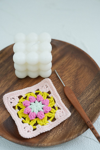 Ravelry: Crochet Tulip Granny Square pattern by Loopara Crochet