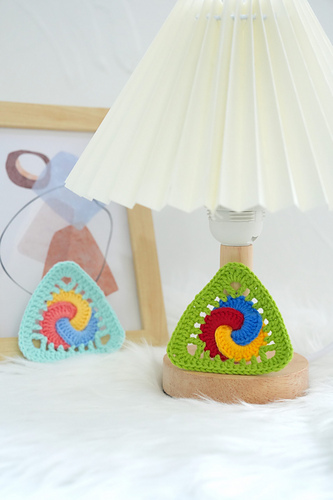 Ravelry: Crochet Celtic Granny Square pattern by Loopara Crochet