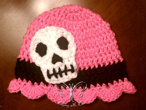 Ravelry: Skull & Crossbones Applique pattern by Ashley Bower