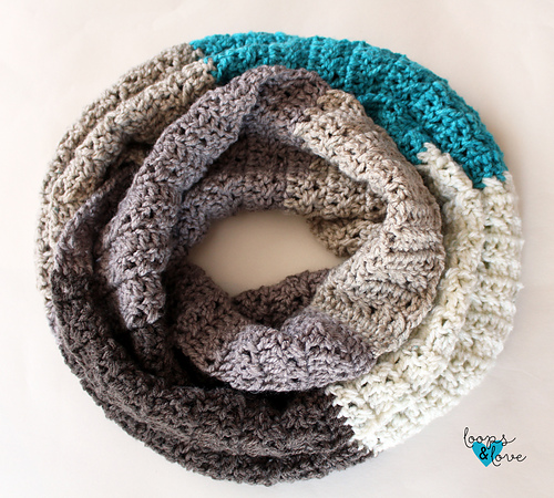 Ravelry: Criss Cross Infinity Scarf pattern by Loops and Love Crochet