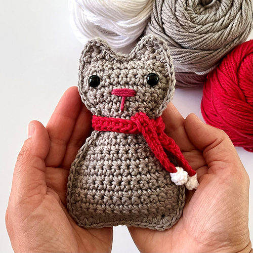 Ravelry: Ragdoll Cat Ornament pattern by Loops and Love Crochet