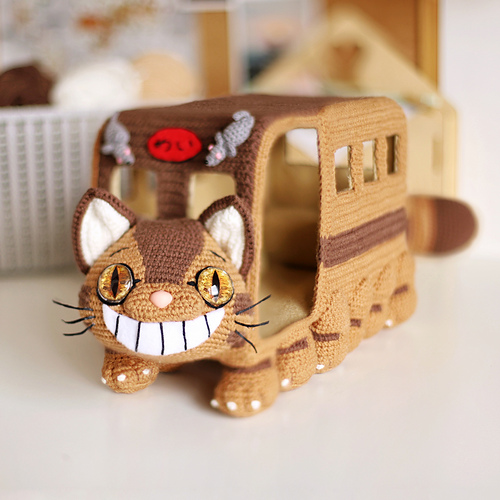 Ravelry: Catbus pattern by Angelina Taranina