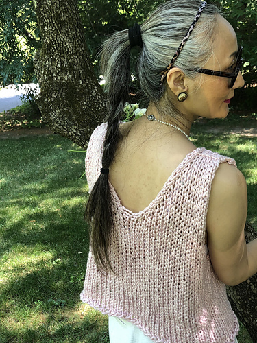 Ravelry: V-Neck Tank Top pattern by Loopy Mango