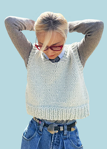Ravelry: Cropped Weekend Vest pattern by Loopy Mango