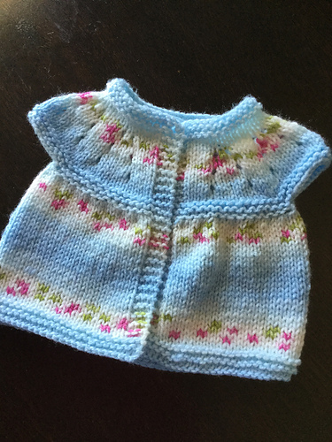 Ravelry: all-in-one baby top pattern by marianna mel