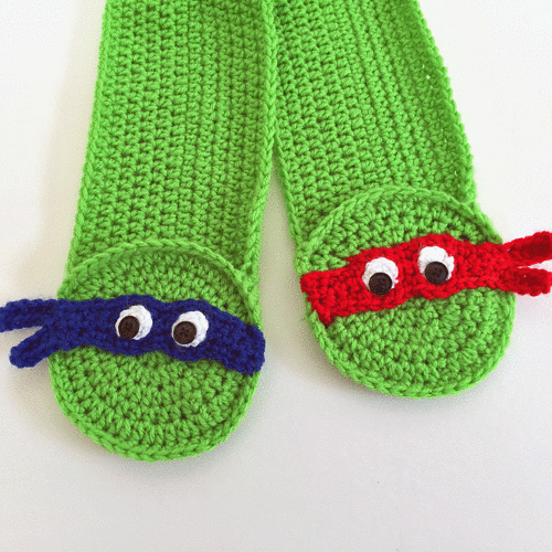 Ravelry: Ninja Turtle Pocket Scarf pattern by Lori Thompson