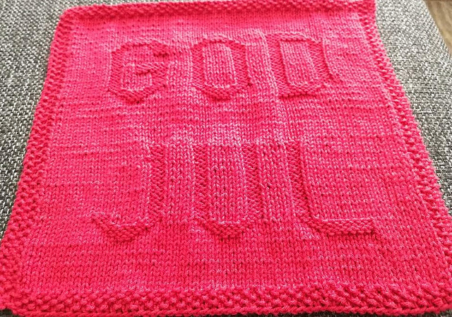Ravelry: Juleklud/Juleserviet med GOD JUL pattern by Lotte Nielsen