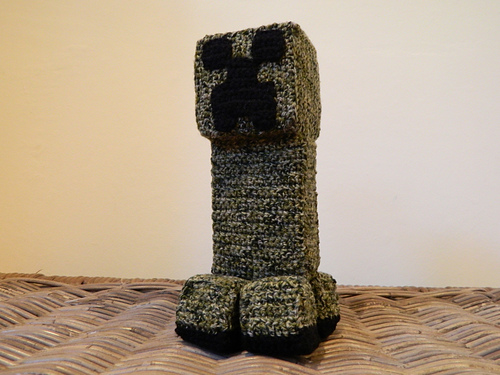 Ravelry: Minecraft Creeper plush stuffie pattern by Lottie's Creations