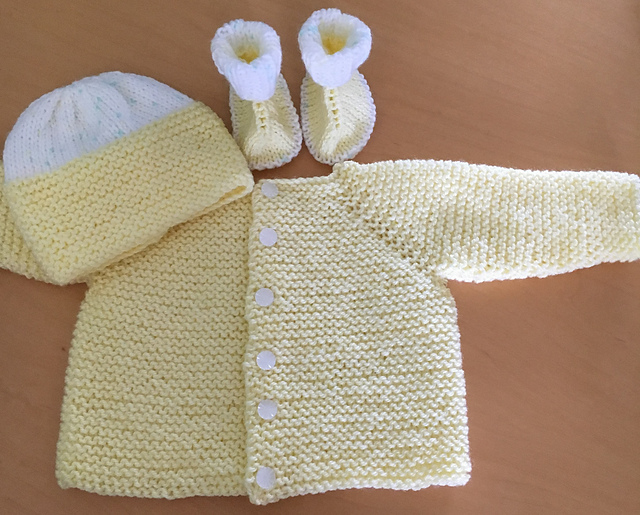 Ravelry: LouDoubleKnitter's Baby Cardi ~ Babbity Lemon