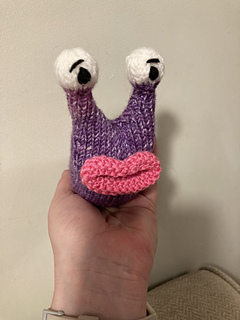 Ravelry: Garden Slug FLAT KNIT VERSION pattern by cheezombie