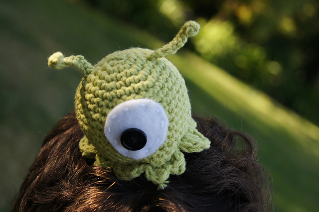 Ravelry: Futurama Brain Slug Alien pattern by LouiesLoops