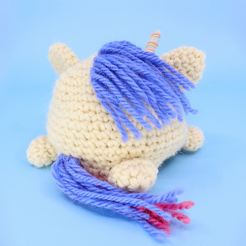 Ravelry: Reversible Unicorn pattern by LouiesLoops