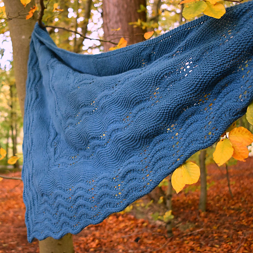 Ravelry: Violets in October pattern by Knitting With Judit Horvath