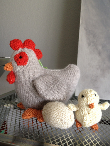 Ravelry: Hen, Chicks, and Eggs pattern by Sarah Keen