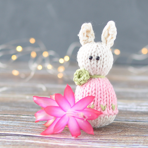 Ravelry: Easter Egg Surprise pattern by Ekaterina Popova