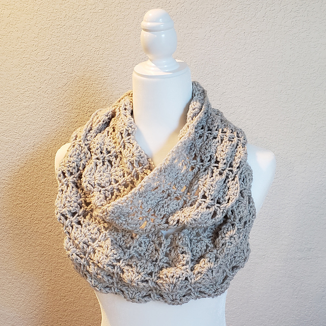 Ravelry: Glamorous Lace Cowl pattern by Crochet Me Lovely