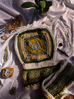 Ravelry: The Star Scoodie pattern by Lovingly Kind
