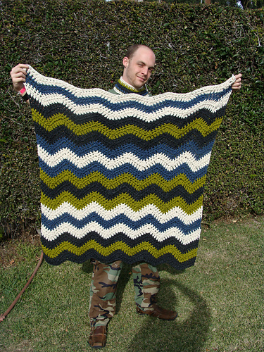 Ravelry: Shaded / Smoky Mountain Ripple Afghan pattern by Lion Brand Yarn