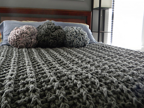 Ravelry: Giant Super Chunky Knit Blanket pattern by Theresa Boyce
