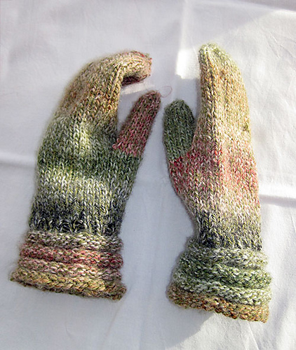 Ravelry: Ernie's mittens pattern by Lisa R. Myers