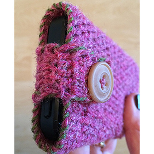 Ravelry: Crochet Mobile Pouch pattern by Lucy Kate