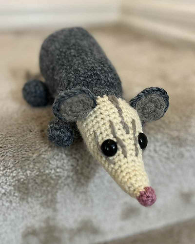 Ravelry: Crochet Opossum pattern by Lucy Kate