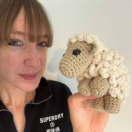Ravelry: Scruffy the Sheep pattern by Lucy Kate