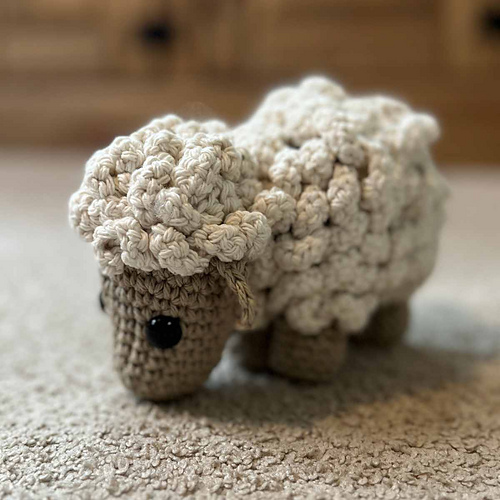 Ravelry: Scruffy the Sheep pattern by Lucy Kate