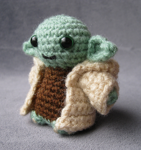 Ravelry: Yoda pattern by Lucy Collin
