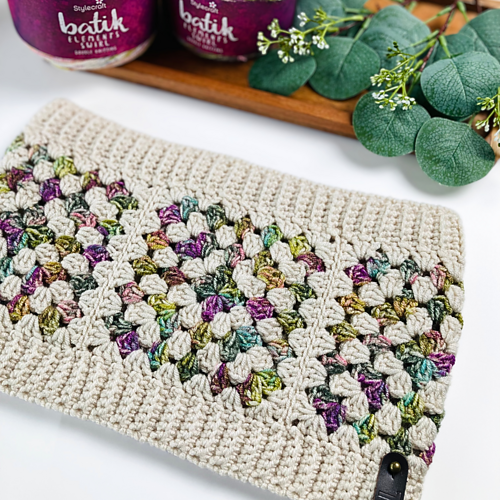 Ravelry: Granny Square Cowl pattern by Catherine McLennan