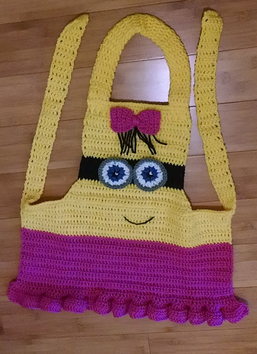 Ravelry: Girl Minion Inspired Apron pattern by Lulu Bebeblu