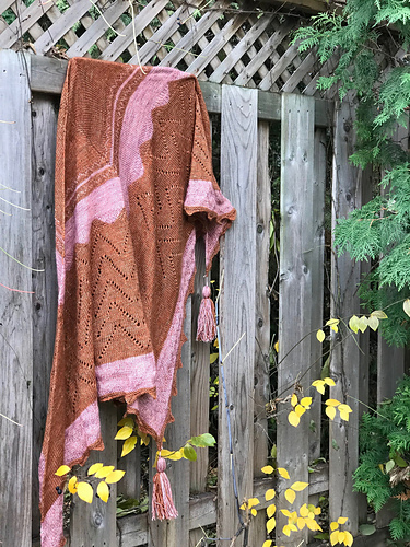 Ravelry: Gypsy shawl pattern by Lulu Designs