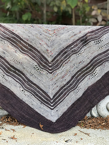 Ravelry: Gratitude shawl pattern by Lulu Designs