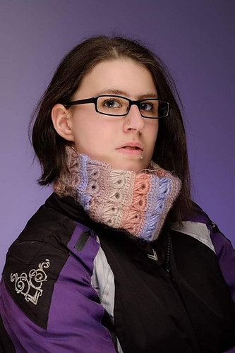 Ravelry: Broomstick Neckwarmer pattern by Faye Lamb