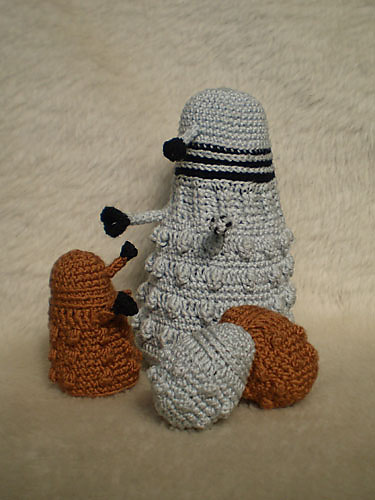 Ravelry: Of eggs and Daleks pattern by Kati Galusz