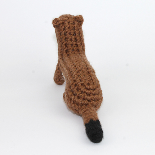 Ravelry: Pocket weasel pattern by Kati Galusz