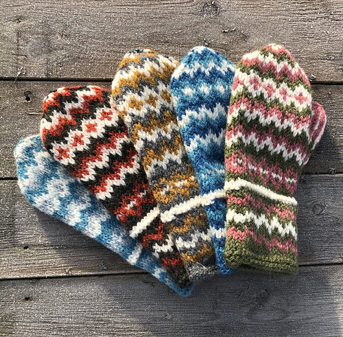Ravelry: Alaska Mittens Votta pattern by Lunamon Design