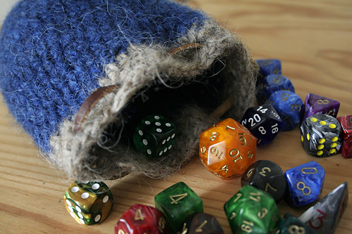 Ravelry: Dice bag tutorial pattern by Lusianne R.