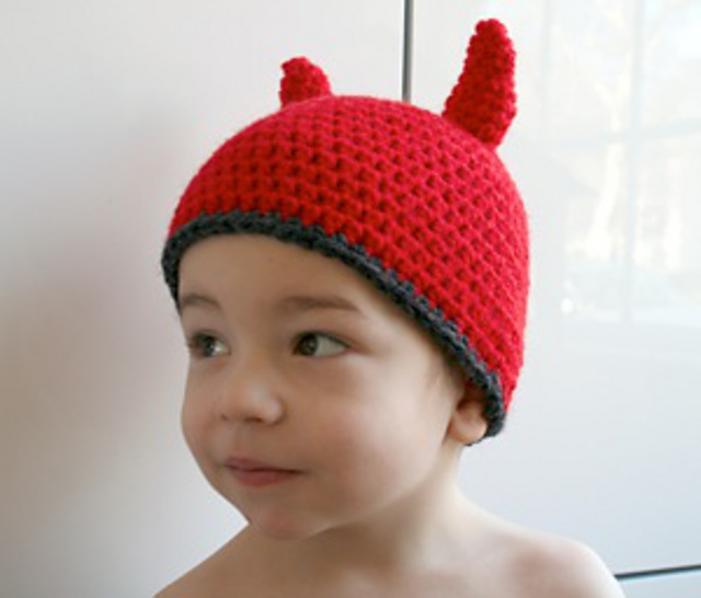 Ravelry: Little devil halloween hat 38 pattern by Luz Mendoza
