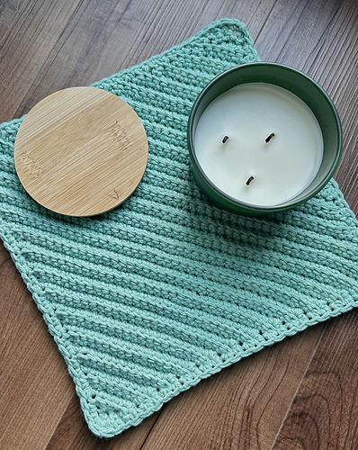 Ravelry: Lavette diagonale au crochet pattern by Lynn Lachapelle