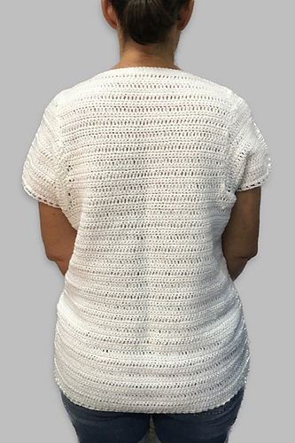 Ravelry: Soft Sheen Top pattern by Lynda van der Merwe