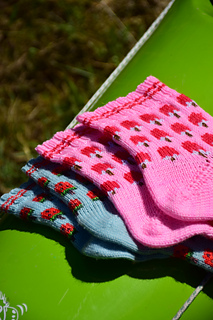 Ravelry: Chaussettes Club Sorbet pattern by Lysandre Hourdin