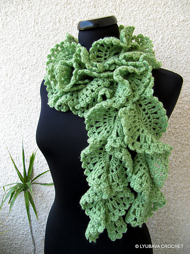 Ravelry: Ruffle Lace Scarf Tutorial pattern by Milimagfa