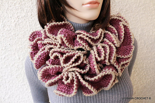 Ravelry: Ruffle Scarf Unique Design pattern by Milimagfa