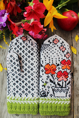 Ravelry: Summer Garden Mitts & Mittens pattern by Elena Maltseva