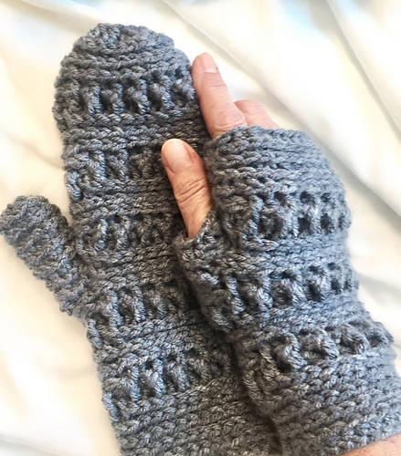 Ravelry: Over the Ridge Beanie pattern by Susan Capizzi