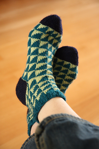 Ravelry: Triangle Socks pattern by Steven + Penelope Amsterdam