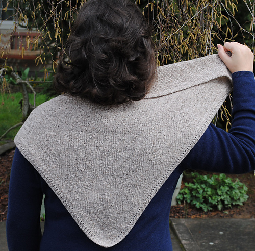 Ravelry: Reversible Guernsey stitch shawl pattern by Lidia Tsymbal